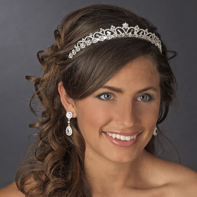 How To Pick The Perfect Bridal Headpiece For The Big Day